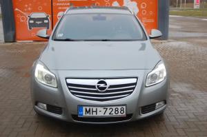 Grey Opel Insignia 2013 in Jekabpils, with an engine capacity of 2.00 L and mileage of 214 thousand km for 5300 €, photo 5 on AUTOMOTO.COM.LV