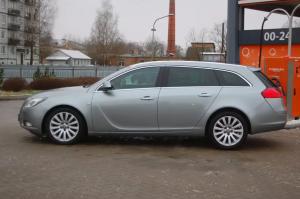 Grey Opel Insignia 2013 in Jekabpils, with an engine capacity of 2.00 L and mileage of 214 thousand km for 5300 €, photo 10 on AUTOMOTO.COM.LV