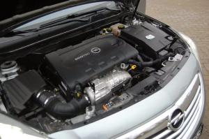 Grey Opel Insignia 2013 in Jekabpils, with an engine capacity of 2.00 L and mileage of 214 thousand km for 5300 €, photo 12 on AUTOMOTO.COM.LV