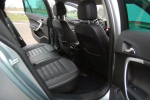 Grey Opel Insignia 2013 in Jekabpils, with an engine capacity of 2.00 L and mileage of 214 thousand km for 5300 €, photo 18 on AUTOMOTO.COM.LV
