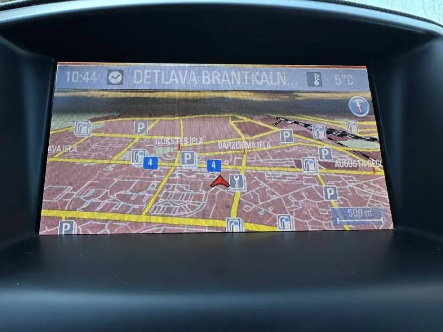 Grey Opel Insignia 2013 in Riga, with an engine capacity of 2.00 L and mileage of 356 thousand km for 2490 €, photo 15 on AUTOMOTO.COM.LV
