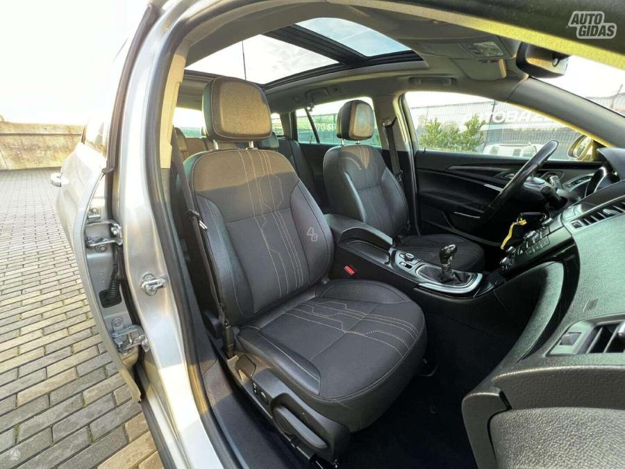 Grey Opel Insignia 2013 in Siauliai, with an engine capacity of 2.00 L and mileage of 243 thousand km for 4300 €, photo 22 on AUTOMOTO.COM.LV