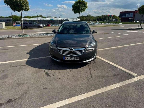 Grey Opel Insignia 2013 in Kaunas, with an engine capacity of 1.96 L and mileage of 352 thousand km for 4000 €, photo 1 on AUTOMOTO.COM.LV