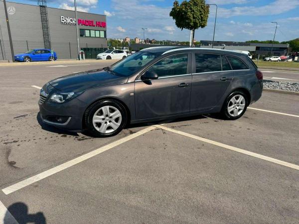 Grey Opel Insignia 2013 in Kaunas, with an engine capacity of 1.96 L and mileage of 352 thousand km for 4000 €, photo 2 on AUTOMOTO.COM.LV