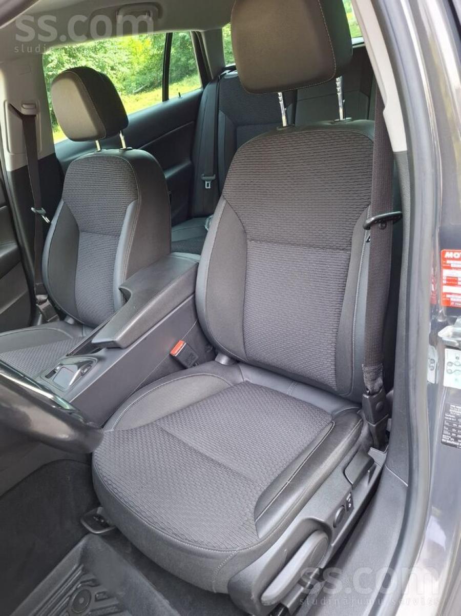 Pelēks Opel Insignia 2013 Rīga, ar dzinēja tilpumu 2.00 L un nobraukumu 0 tūkst. km par 4750 €, foto 11 vietnē AUTOMOTO.COM.LV