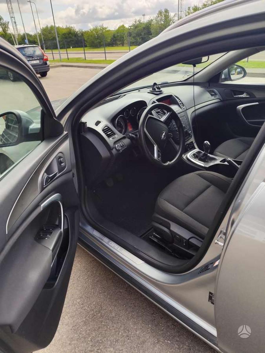 Grey Opel Insignia 2013 in Alytus, with an engine capacity of 1.96 L and mileage of 316 thousand km for 3000 €, photo 5 on AUTOMOTO.COM.LV