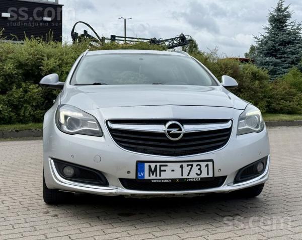 Pelēks Opel Insignia 2013 Rīga, ar dzinēja tilpumu 2.00 L un nobraukumu 374 tūkst. km par 2550 €, foto 2 vietnē AUTOMOTO.COM.LV