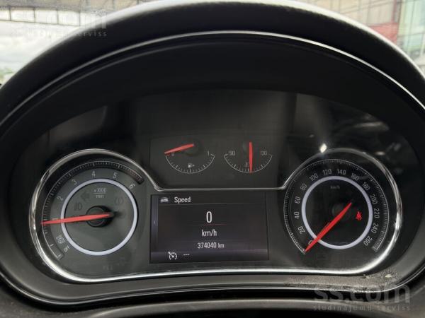 Pelēks Opel Insignia 2013 Rīga, ar dzinēja tilpumu 2.00 L un nobraukumu 374 tūkst. km par 2550 €, foto 8 vietnē AUTOMOTO.COM.LV