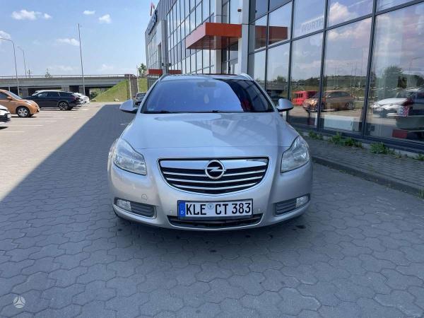 Pelēks Opel Insignia 2013 Viļņa, ar dzinēja tilpumu 1.96 L un nobraukumu 266 tūkst. km par 3900 €, foto 2 vietnē AUTOMOTO.COM.LV