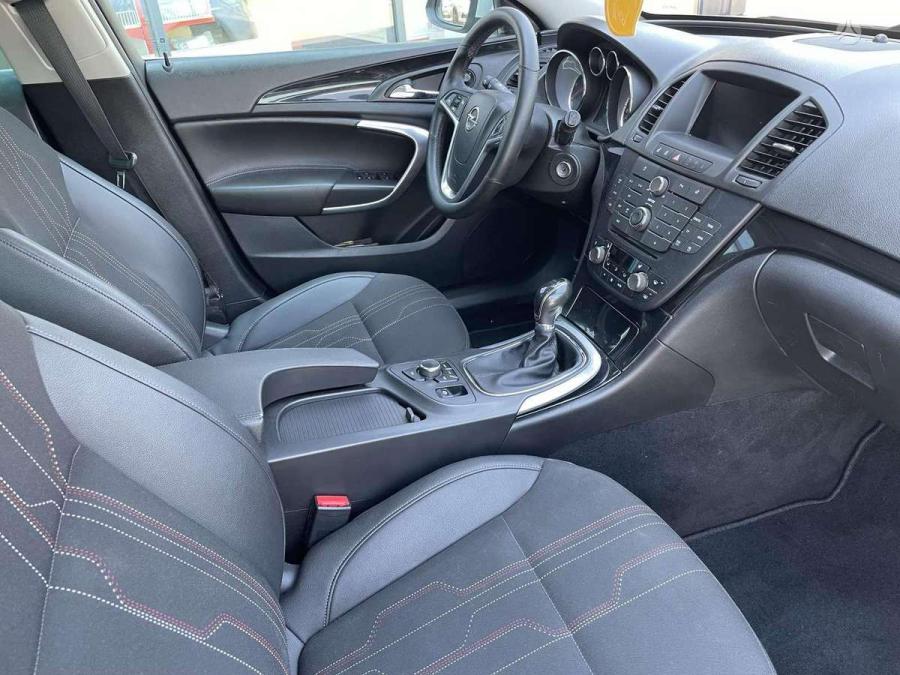 Pelēks Opel Insignia 2013 Viļņa, ar dzinēja tilpumu 1.96 L un nobraukumu 266 tūkst. km par 3900 €, foto 7 vietnē AUTOMOTO.COM.LV