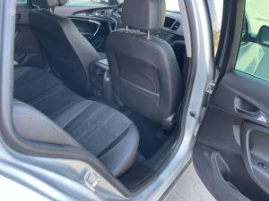 Pelēks Opel Insignia 2013 Viļņa, ar dzinēja tilpumu 1.96 L un nobraukumu 266 tūkst. km par 3900 €, foto 8 vietnē AUTOMOTO.COM.LV