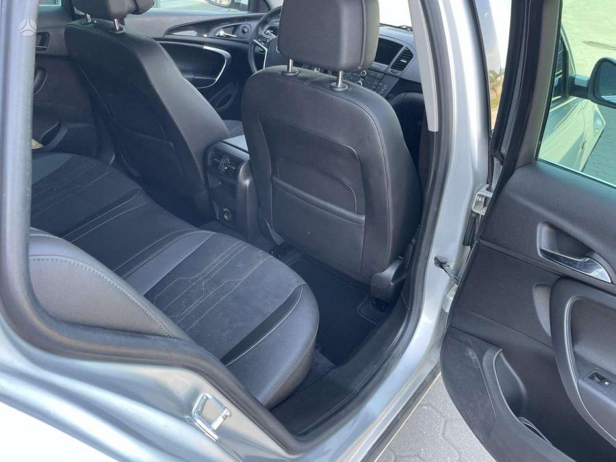 Pelēks Opel Insignia 2013 Viļņa, ar dzinēja tilpumu 1.96 L un nobraukumu 266 tūkst. km par 3900 €, foto 8 vietnē AUTOMOTO.COM.LV