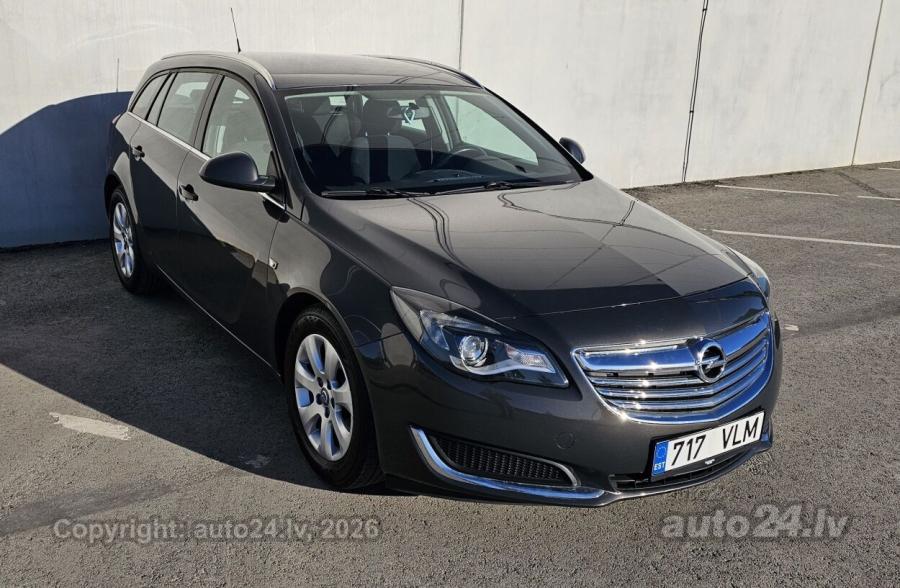 Grey Opel Insignia 2013 in Tallinn, with an engine capacity of 2.00 L and mileage of 247 thousand km for 5300 €, photo 1 on AUTOMOTO.COM.LV