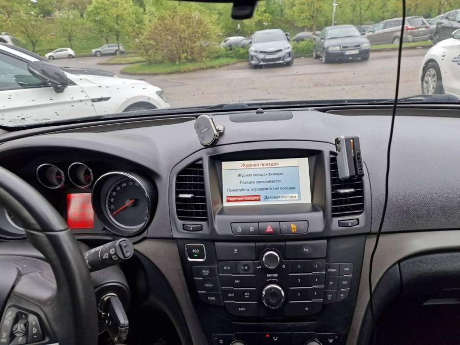 Pelēks Opel Insignia 2013 Viļņa, ar dzinēja tilpumu 1.96 L un nobraukumu 304 tūkst. km par 2150 €, foto 6 vietnē AUTOMOTO.COM.LV