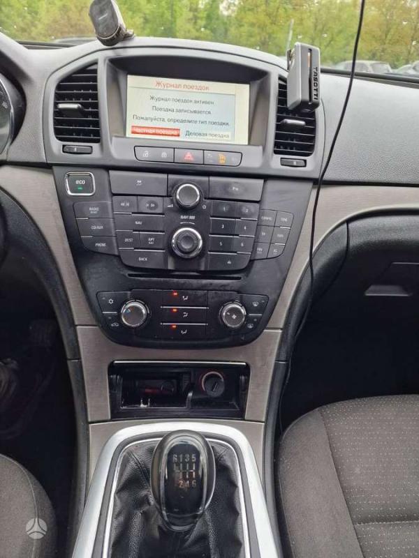 Pelēks Opel Insignia 2013 Viļņa, ar dzinēja tilpumu 1.96 L un nobraukumu 304 tūkst. km par 2150 €, foto 6 vietnē AUTOMOTO.COM.LV