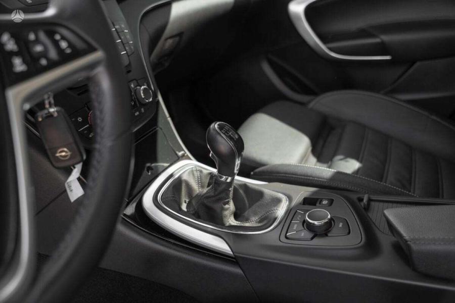 Pelēks Opel Insignia 2013 Viļņa, ar dzinēja tilpumu 2.00 L un nobraukumu 205 tūkst. km par 5000 €, foto 10 vietnē AUTOMOTO.COM.LV