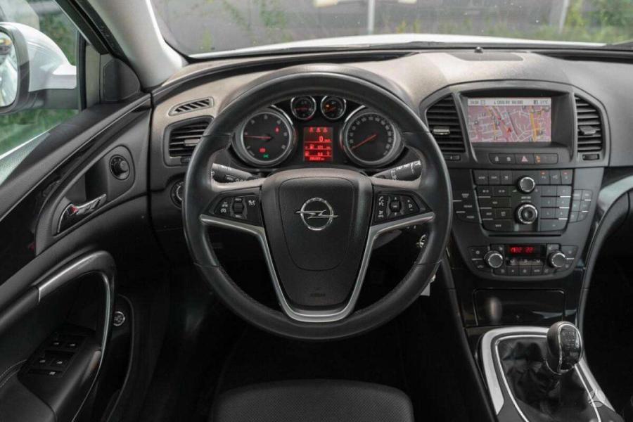Pelēks Opel Insignia 2013 Viļņa, ar dzinēja tilpumu 2.00 L un nobraukumu 205 tūkst. km par 5000 €, foto 19 vietnē AUTOMOTO.COM.LV