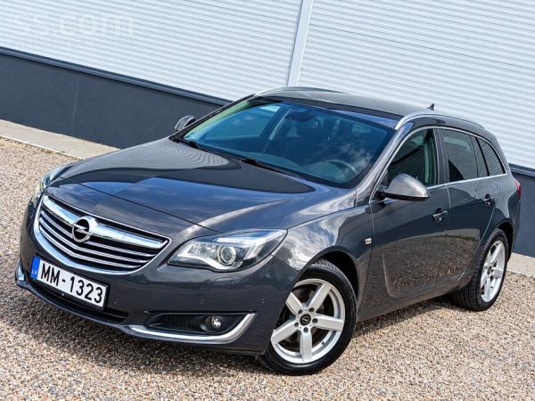 Grey Opel Insignia 2013 in Tukums, with an engine capacity of 2.00 L and mileage of 351 thousand km for 5500 €, photo 4 on AUTOMOTO.COM.LV