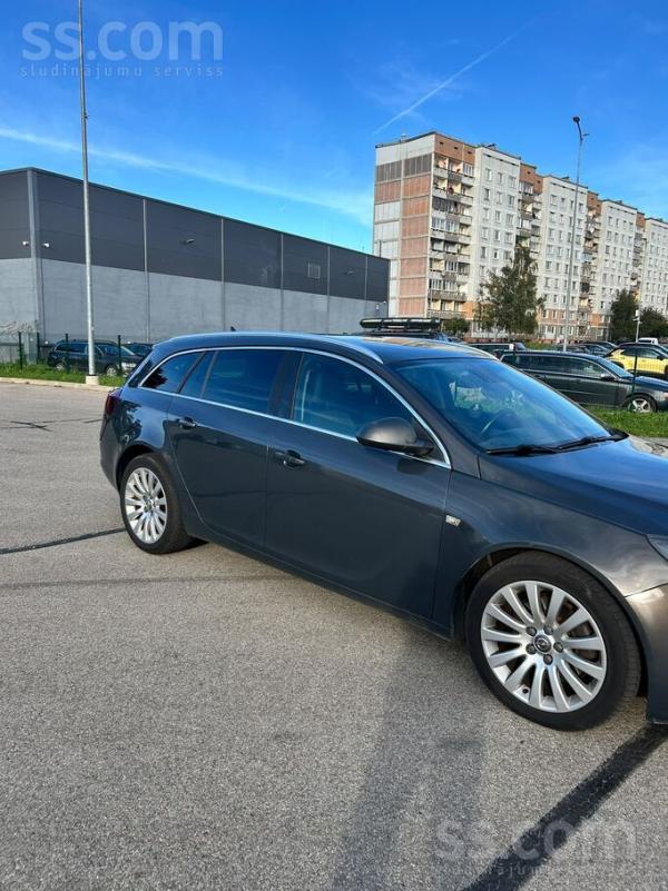 Pelēks Opel Insignia 2013 Rīga, ar dzinēja tilpumu 2.00 L un nobraukumu 376 tūkst. km par 6000 €, foto 3 vietnē AUTOMOTO.COM.LV