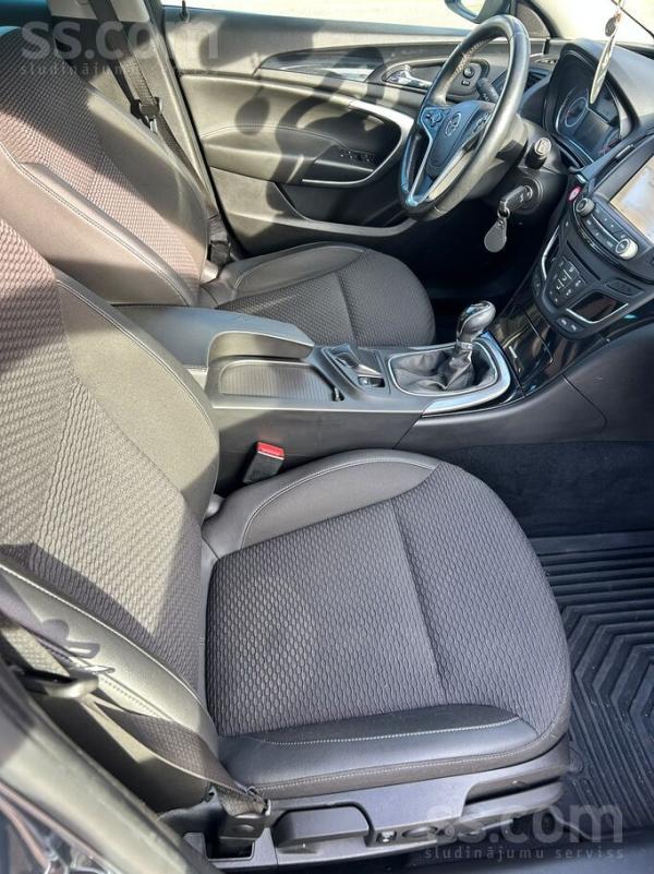 Pelēks Opel Insignia 2013 Rīga, ar dzinēja tilpumu 2.00 L un nobraukumu 376 tūkst. km par 6000 €, foto 10 vietnē AUTOMOTO.COM.LV