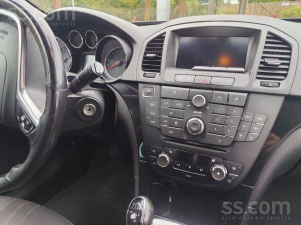 Опель Инсигния 2013 в Рига на AUTOMOTO.COM.LV Серый Опель Инсигния 2013 в Рига, объемом двигателя 2.00 л и пробегом 310 тыс. км за 1550 €, фото 4 на AUTOMOTO.COM.LV
