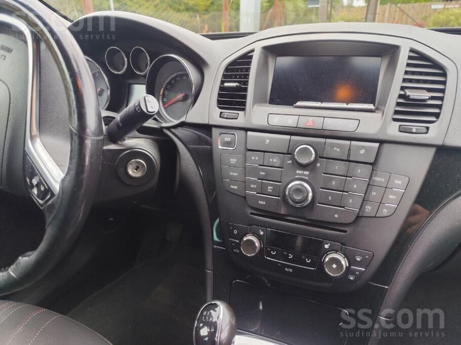 Pelēks Opel Insignia 2013 Rīga, ar dzinēja tilpumu 2.00 L un nobraukumu 310 tūkst. km par 1550 €, foto 4 vietnē AUTOMOTO.COM.LV