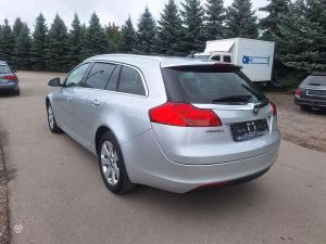 Grey Opel Insignia 2013 in Utena, with an engine capacity of 2.00 L and mileage of 243 thousand km for 3550 €, photo 6 on AUTOMOTO.COM.LV