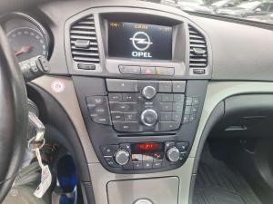 Grey Opel Insignia 2013 in Utena, with an engine capacity of 2.00 L and mileage of 243 thousand km for 3550 €, photo 13 on AUTOMOTO.COM.LV