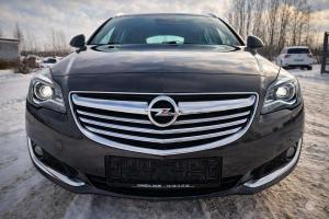 Grey Opel Insignia 2014 in Pakruojis, with an engine capacity of 1.96 L and mileage of 273 thousand km for 4100 €, photo 2 on AUTOMOTO.COM.LV