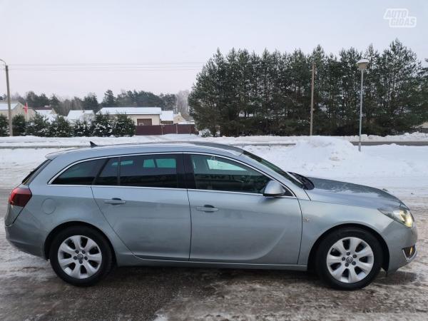 Grey Opel Insignia 2014 in Jurbarkas, with an engine capacity of 2.00 L and mileage of 216 thousand km for 4650 €, photo 5 on AUTOMOTO.COM.LV
