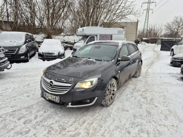 Pelēks Opel Insignia 2014 Rīga, ar dzinēja tilpumu 2.00 L un nobraukumu 336 tūkst. km par 4990 €, foto 1 vietnē AUTOMOTO.COM.LV
