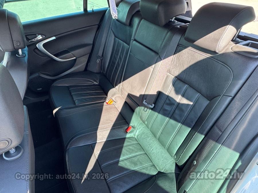 Pelēks Opel Insignia 2014 Tallina, ar dzinēja tilpumu 2.00 L un nobraukumu 209 tūkst. km par 6500 €, foto 13 vietnē AUTOMOTO.COM.LV
