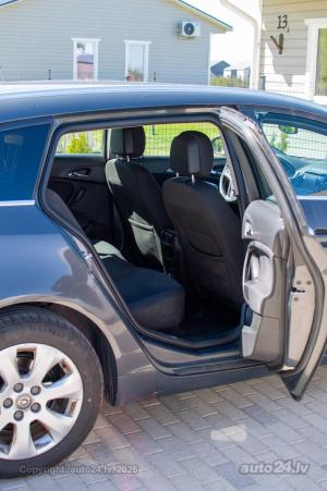 Pelēks Opel Insignia 2014 Tartu, ar dzinēja tilpumu 2.00 L un nobraukumu 280 tūkst. km par 4500 €, foto 7 vietnē AUTOMOTO.COM.LV