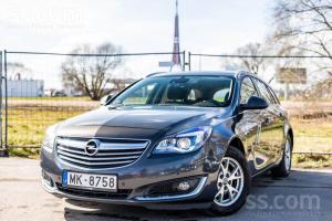 Grey Opel Insignia 2014 in Riga, with an engine capacity of 2.00 L and mileage of 386 thousand km for 5990 €, photo  on AUTOMOTO.COM.LV
