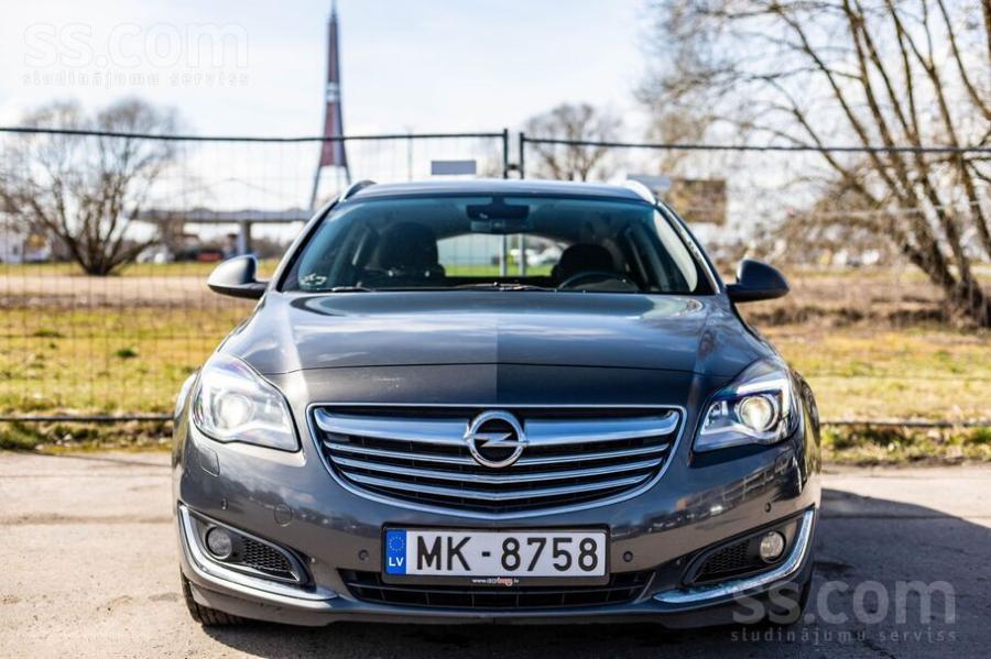Pelēks Opel Insignia 2014 Rīga, ar dzinēja tilpumu 2.00 L un nobraukumu 386 tūkst. km par 5990 €, foto 4 vietnē AUTOMOTO.COM.LV