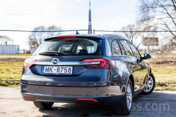 Pelēks Opel Insignia 2014 Rīga, ar dzinēja tilpumu 2.00 L un nobraukumu 386 tūkst. km par 5990 €, foto 7 vietnē AUTOMOTO.COM.LV