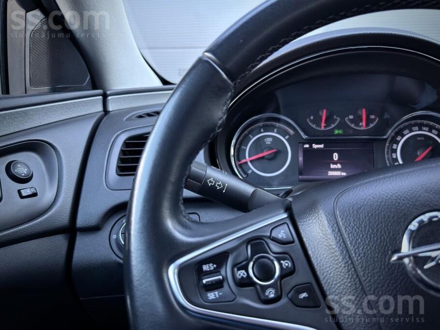 Pelēks Opel Insignia 2014 Rīga, ar dzinēja tilpumu 2.00 L un nobraukumu 207 tūkst. km par 5595 €, foto 15 vietnē AUTOMOTO.COM.LV