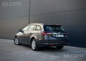 Grey Opel Insignia 2014 in Riga, with an engine capacity of 2.00 L and mileage of 207 thousand km for 5595 €, photo 4 on AUTOMOTO.COM.LV