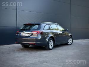 Grey Opel Insignia 2014 in Riga, with an engine capacity of 2.00 L and mileage of 207 thousand km for 5595 €, photo 7 on AUTOMOTO.COM.LV