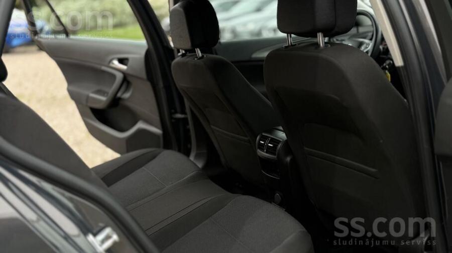Pelēks Opel Insignia 2014 Rīga, ar dzinēja tilpumu 2.00 L un nobraukumu 193 tūkst. km par 6490 €, foto 10 vietnē AUTOMOTO.COM.LV