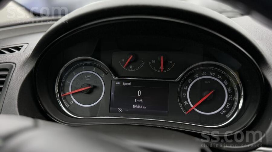 Pelēks Opel Insignia 2014 Rīga, ar dzinēja tilpumu 2.00 L un nobraukumu 193 tūkst. km par 6490 €, foto 13 vietnē AUTOMOTO.COM.LV