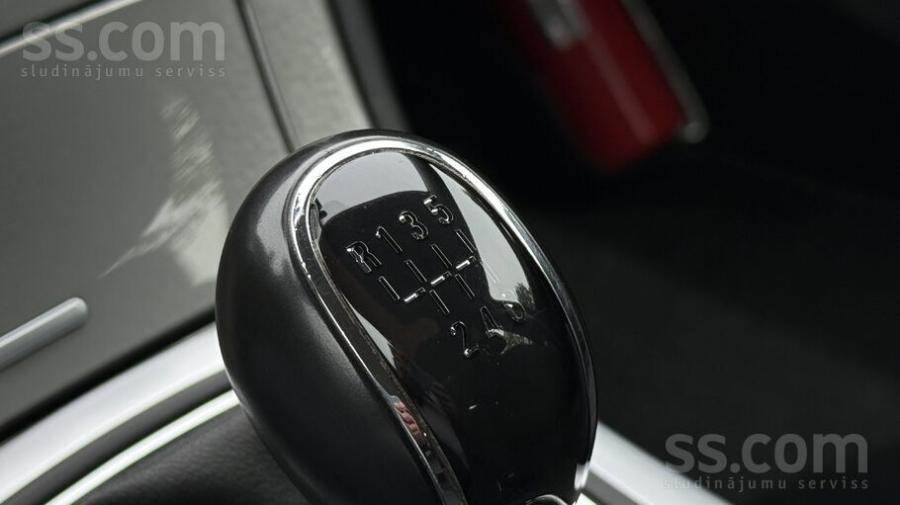 Pelēks Opel Insignia 2014 Rīga, ar dzinēja tilpumu 2.00 L un nobraukumu 193 tūkst. km par 6490 €, foto 19 vietnē AUTOMOTO.COM.LV