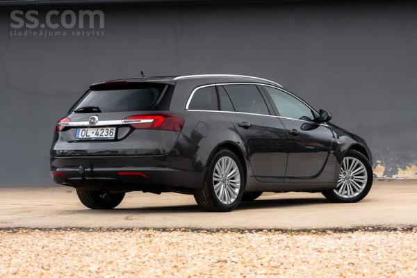 Pelēks Opel Insignia 2014 Jelgava, ar dzinēja tilpumu 2.00 L un nobraukumu 273 tūkst. km par 5500 €, foto 3 vietnē AUTOMOTO.COM.LV