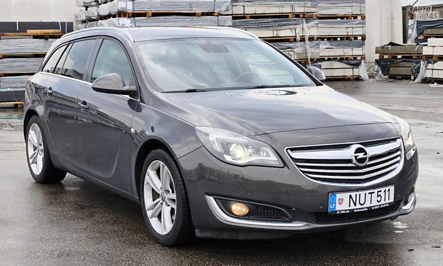 Grey Opel Insignia 2014 in Vilnius, with an engine capacity of 2.00 L and mileage of 308 thousand km for 4500 €, photo 1 on AUTOMOTO.COM.LV