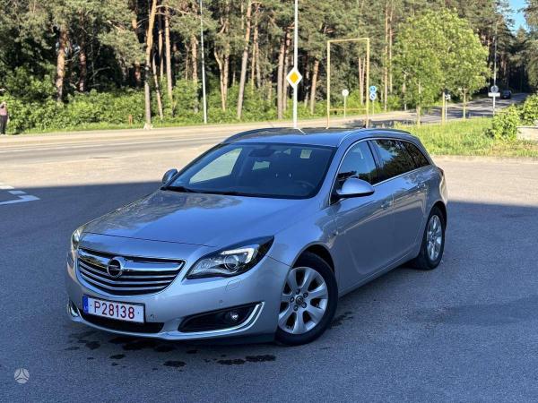 Grey Opel Insignia 2014 in Druskininkai, with an engine capacity of 1.96 L and mileage of 242 thousand km for 5500 €, photo 1 on AUTOMOTO.COM.LV