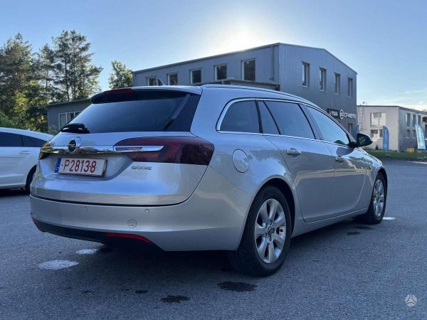 Grey Opel Insignia 2014 in Druskininkai, with an engine capacity of 1.96 L and mileage of 242 thousand km for 5500 €, photo 7 on AUTOMOTO.COM.LV