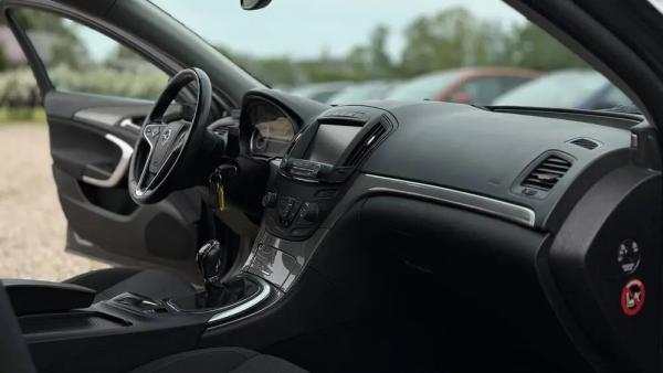 Pelēks Opel Insignia 2014 Jelgava, ar dzinēja tilpumu 2.00 L un nobraukumu 193 tūkst. km par 6490 €, foto 8 vietnē AUTOMOTO.COM.LV