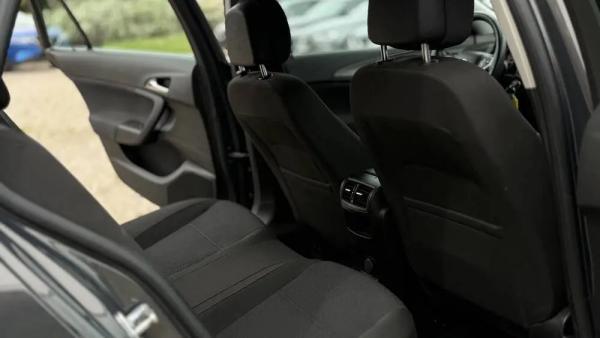 Pelēks Opel Insignia 2014 Jelgava, ar dzinēja tilpumu 2.00 L un nobraukumu 193 tūkst. km par 6490 €, foto 9 vietnē AUTOMOTO.COM.LV