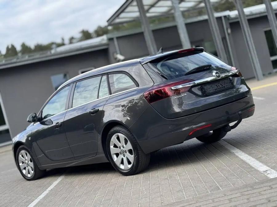 Grey Opel Insignia 2014 in Jurmala, with an engine capacity of 2.00 L and mileage of 312 thousand km for 4990 €, photo 5 on AUTOMOTO.COM.LV