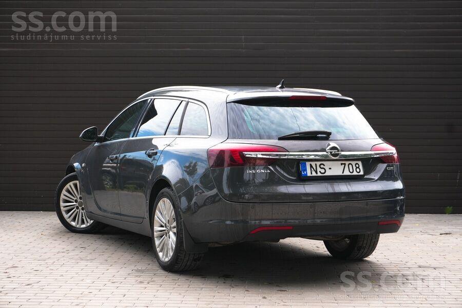 Grey Opel Insignia 2014 in Riga, with an engine capacity of 1.60 L and mileage of 234 thousand km for 5990 €, photo 5 on AUTOMOTO.COM.LV